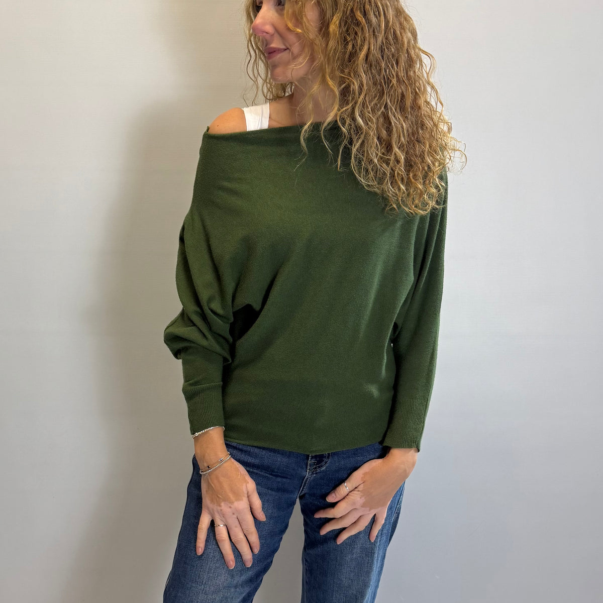 Strati Batwing Jumpers – Solo Mia